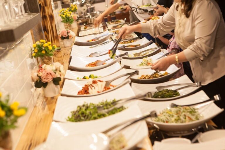 Everything You Need To Know About Wedding Reception Meal Styles And ...